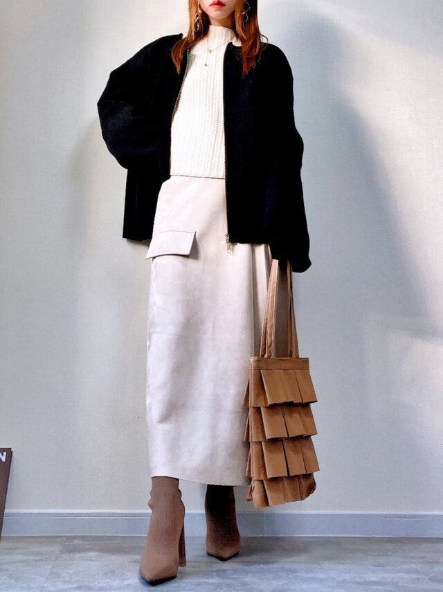 写真 (3枚目) - 2月の“服装”どうする？お悩みを解消する「30&40代コーデ」 - LOCARI（ロカリ） - LOCARI（ロカリ）