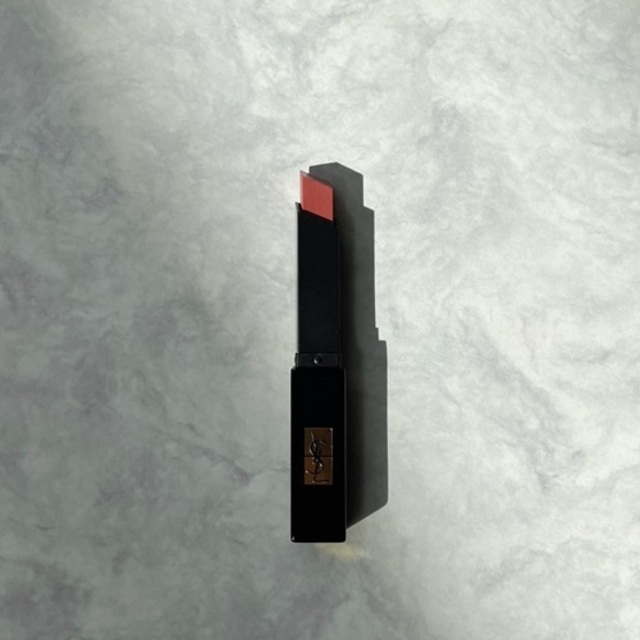 写真 (2枚目) - [あと2日]「イヴ・サンローラン」が価格改定！値上げ前にGETしておきたい厳選アイテム6選 - LOCARI（ロカリ）