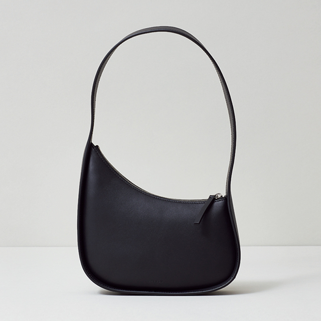 写真 (4枚目) - [THE ROW]お仕事バッグ4選！新作から名品“マルゴー”の新サイズまで - LOCARI（ロカリ）