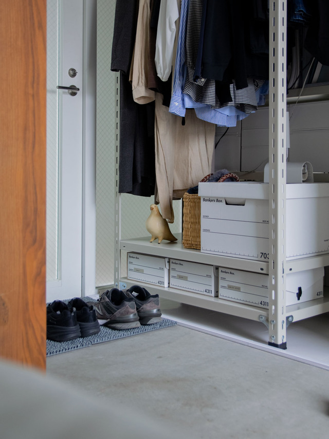 写真 (13枚目) - 26㎡のデザイナーズワンルーム。シンプルな空間に好きなものが映える二人暮らしのインテリア - LOCARI（ロカリ）