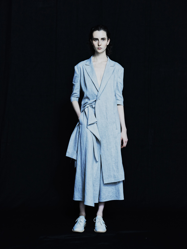 写真 (4枚目) - ヨウジヤマモト「Y's」2024春夏コレクションは“馴染む服”が美しい - LOCARI（ロカリ）