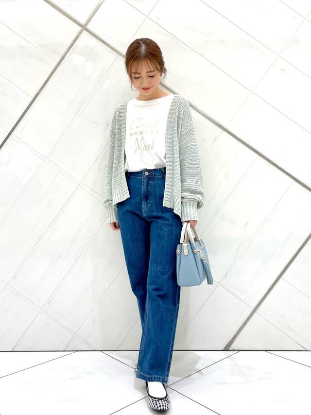 写真 (11枚目) - 初めましては好印象に♡春カラーのトップスコーデお手本帖12選 - LOCARI（ロカリ）