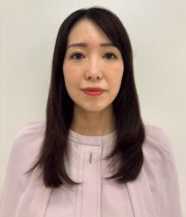 写真 (4枚目) - [ヘアスタイル3選]えら張り、面長…40代の骨格顔悩みを解消！ - LOCARI（ロカリ） - LOCARI（ロカリ）