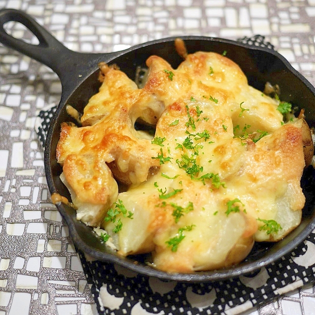 写真 (2枚目) - 旬の味を楽しめる！とっておきの「新じゃがレシピ」10選 - LOCARI（ロカリ）