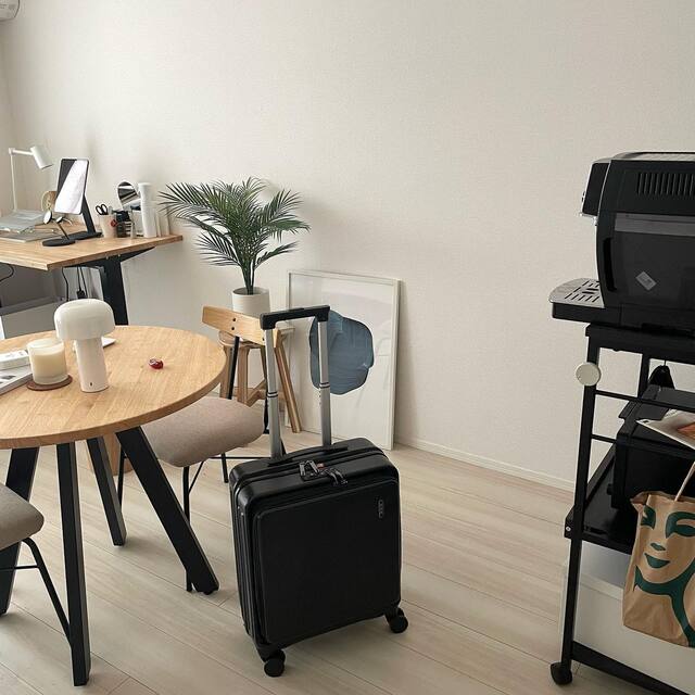 写真 (7枚目) - [一人暮らし]シンプルでホッとするインテリア実例3選 - LOCARI（ロカリ）