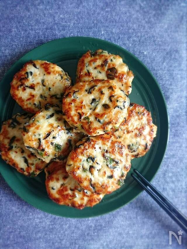 写真 (6枚目) - 15分で2品完成！パパッと美味しい「かんたん晩ごはん献立」 - LOCARI（ロカリ） - LOCARI（ロカリ）