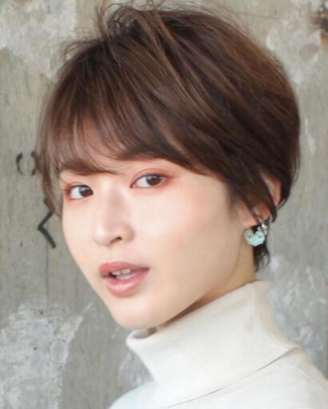 写真 (1枚目) - アカ抜けも若返りも欲張りに叶う。骨格美人に導く[最旬ショートヘア] - - LOCARI（ロカリ）