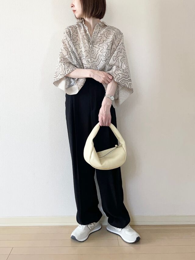 写真 (4枚目) - お洒落さんのセンスが光る！夏の「バッグ&小物」コーデ10選 - LOCARI（ロカリ） - LOCARI（ロカリ）