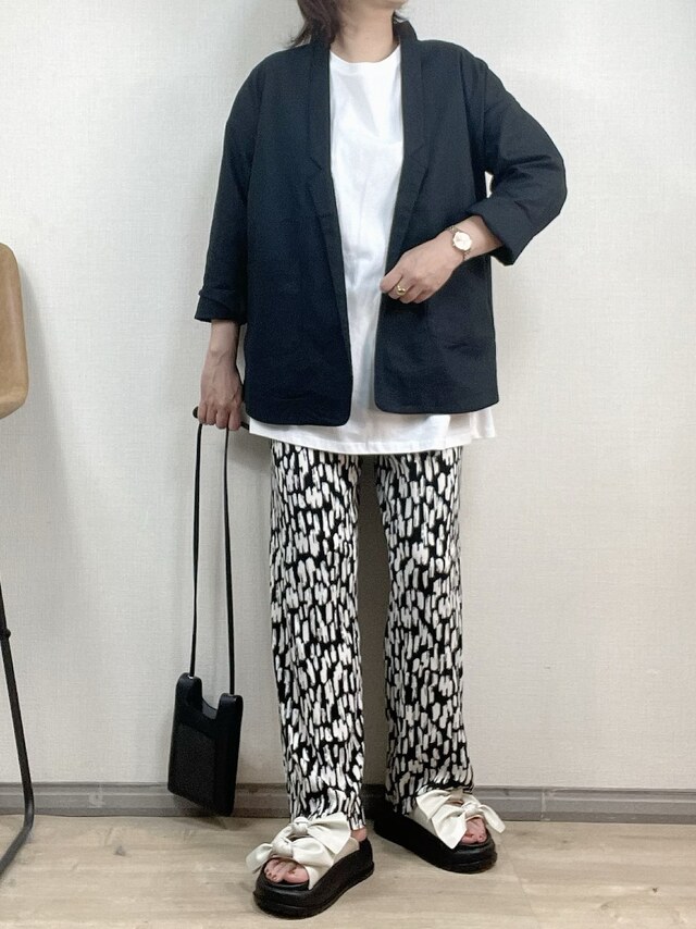 写真 (15枚目) - お洒落さんのセンスが光る！夏の「バッグ&小物」コーデ10選 - LOCARI（ロカリ） - LOCARI（ロカリ）