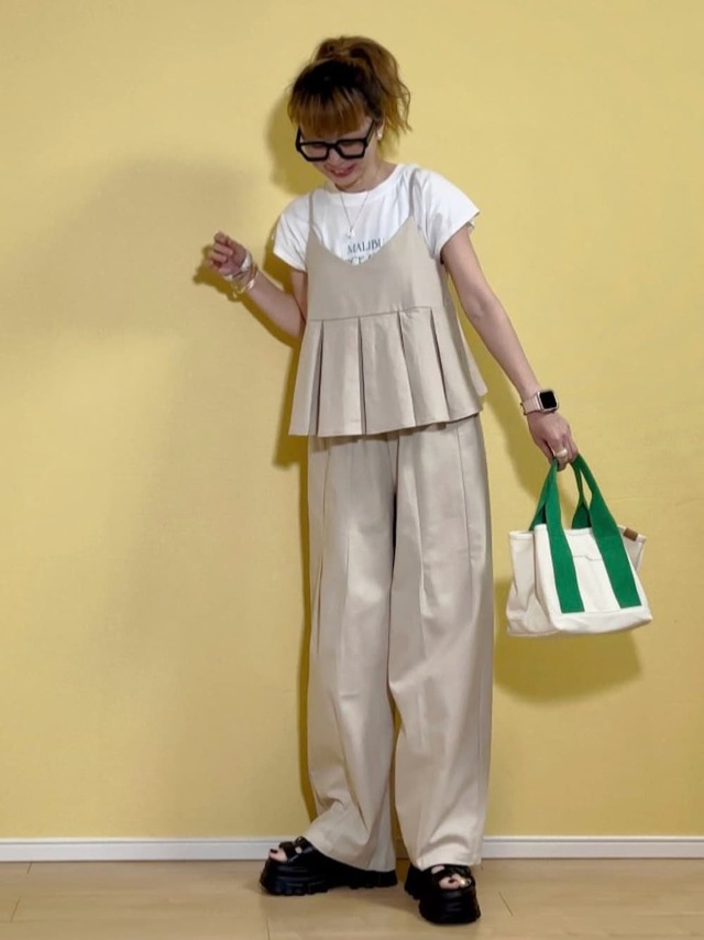 写真 (17枚目) - お洒落さんのセンスが光る！夏の「バッグ&小物」コーデ10選 - LOCARI（ロカリ） - LOCARI（ロカリ）