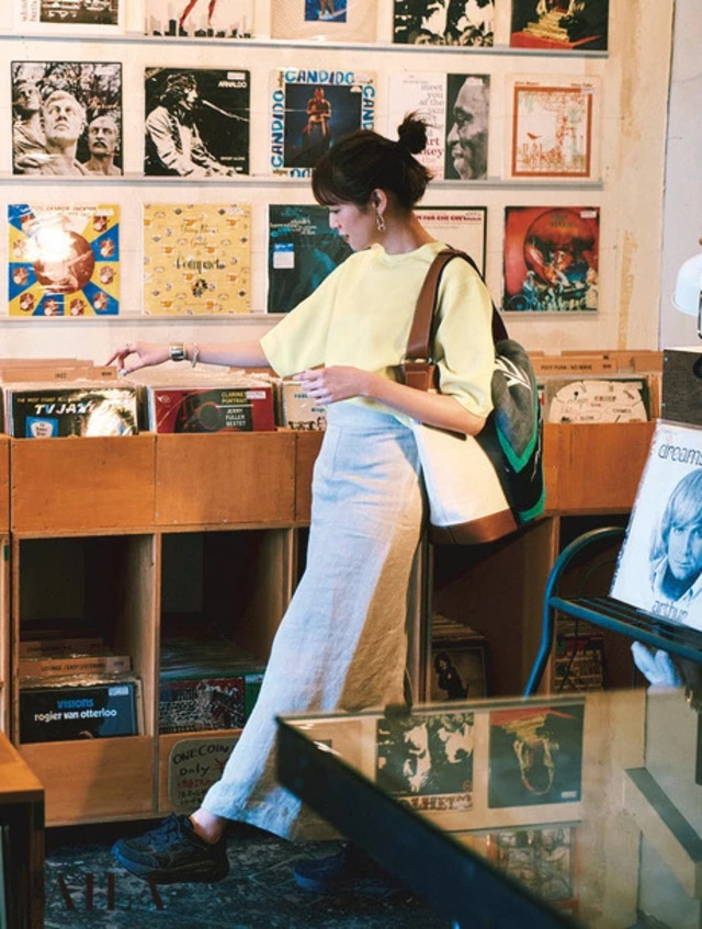 写真 (4枚目) - [A4が入るバッグ5選]通勤コーデにもう迷わない！毎日使いたい大きめバッグ - LOCARI（ロカリ）