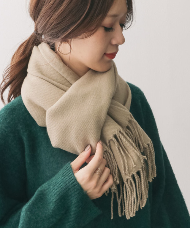 写真 (18枚目) - どの色を合わせる？トップスの色別「ストール配色見本」18連発 - LOCARI（ロカリ） - LOCARI（ロカリ）