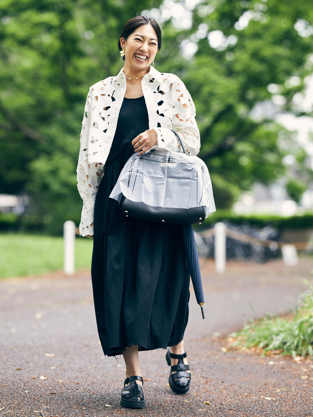 写真 (3枚目) - [雨の日の靴]は「GUとZARA」が大活躍！高見えコーデ＜SNAP＞ - - LOCARI（ロカリ）