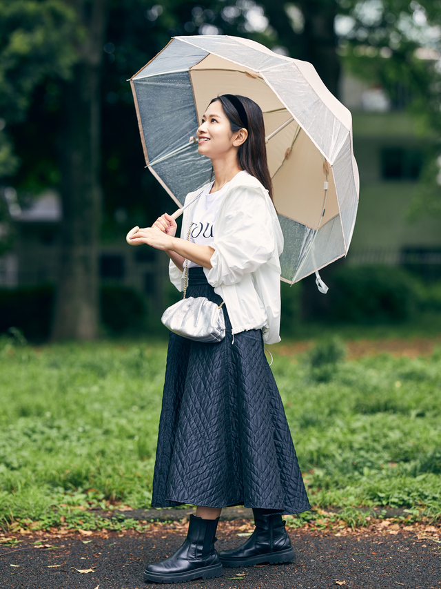 写真 (5枚目) - [雨の日の靴]は「GUとZARA」が大活躍！高見えコーデ＜SNAP＞ - LOCARI（ロカリ）