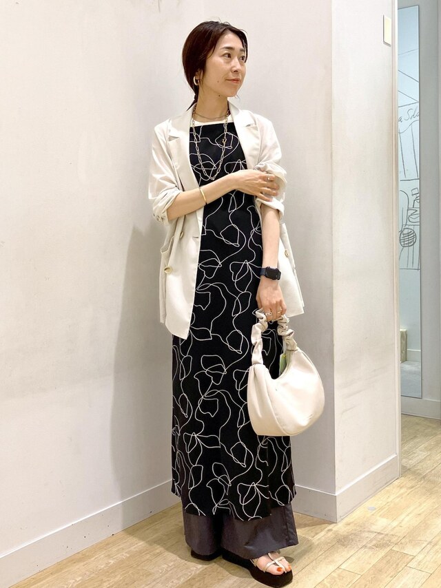 写真 (35枚目) - 【2024年最新】大人の夏トレンド！キャミワンピコーデ - LOCARI（ロカリ） - LOCARI（ロカリ）