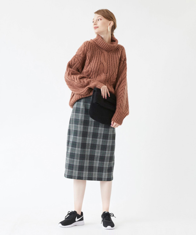 写真 (7枚目) - 《カラーニット》でマンネリコーデを打破！2018年秋冬のおすすめカラー5色を紹介 - LOCARI（ロカリ）