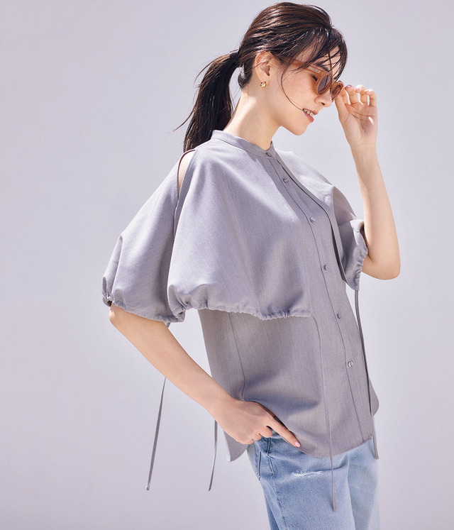 写真 (14枚目) - まだまだトレンド！上品見えする40代のグレーコーデ13選[2024最新] - LOCARI（ロカリ）