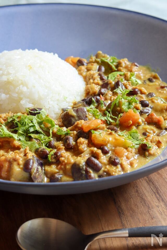 写真 (18枚目) - 辛いものが食べたい時はこれ♡「うま辛いレシピ」22選｜おかずなどカテゴリ別に紹介！ - LOCARI（ロカリ）