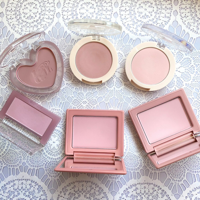 写真 (1枚目) - 【40代向け】おすすめチーク12選｜血色UPするならコレ！ - LOCARI（ロカリ）