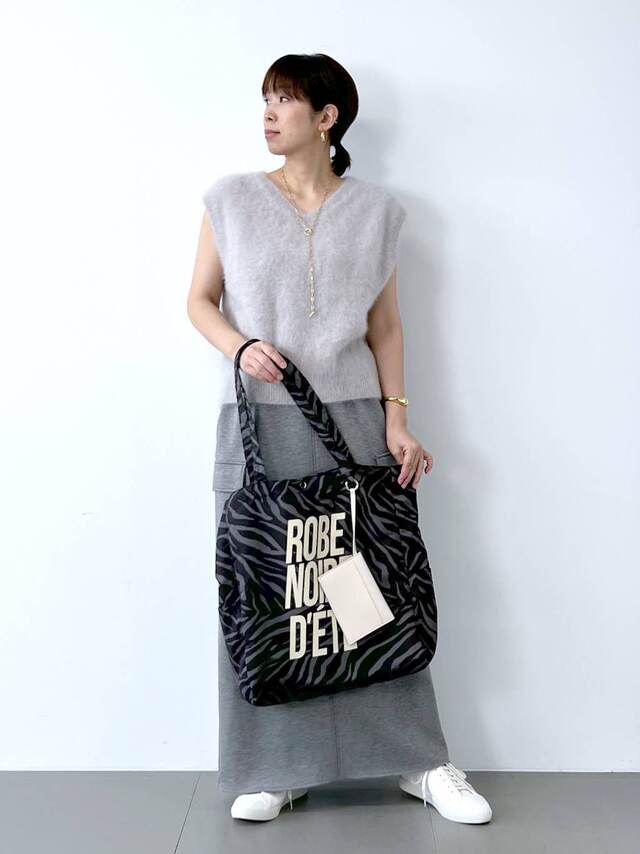 写真 (20枚目) - スニーカーで魅せる！40代女性のための季節別コーディネート - LOCARI（ロカリ） - LOCARI（ロカリ）