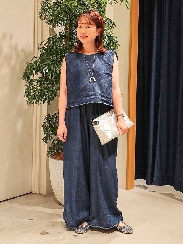 写真 (11枚目) - オールインワンコーデ完全ガイド！おしゃれな着こなし術22選 - LOCARI（ロカリ） - LOCARI（ロカリ）