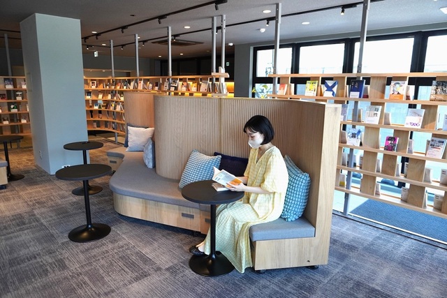 写真 (4枚目) - [おとなのソロ部]読まずにはいられない！「BOOK HOTEL - LOCARI（ロカリ）