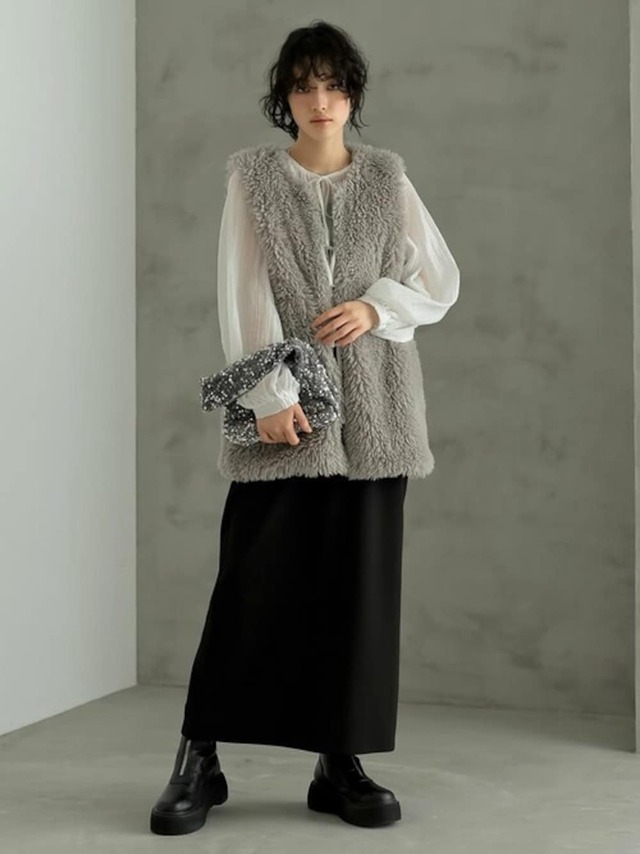 写真 (8枚目) - リボンブラウスコーデ29選！大人っぽく着回すコツ大特集！ - LOCARI（ロカリ）