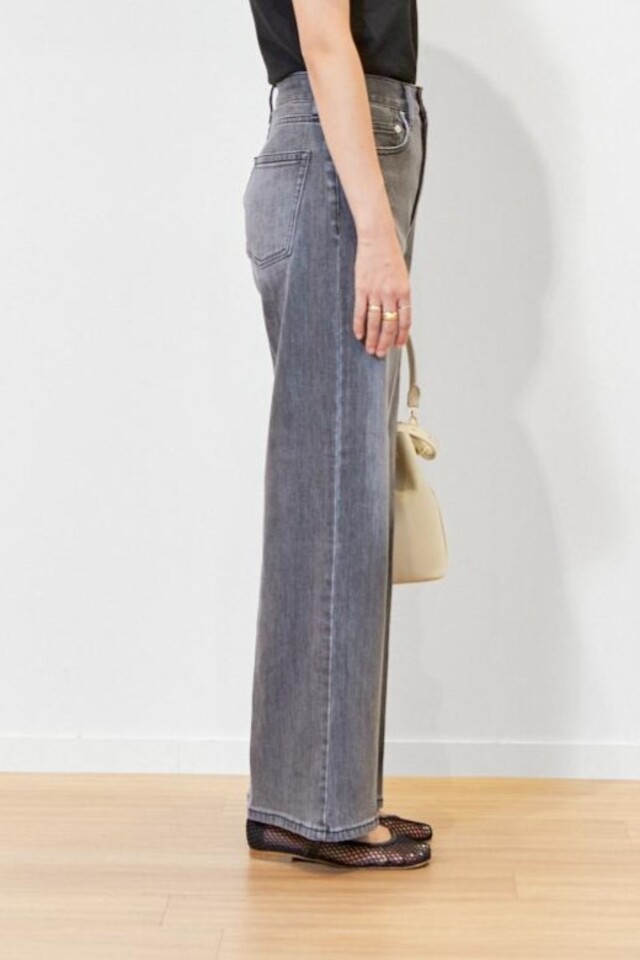 写真 (13枚目) - 美脚が半端ない！[PLST]のきれいめデニムを穿き比べてみた - LOCARI（ロカリ） - LOCARI（ロカリ）