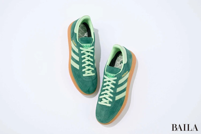 写真 (101枚目) - [大人に似合う人気スニーカー110選]白、黒、グレー…カラー別に一挙公開！ - LOCARI（ロカリ）