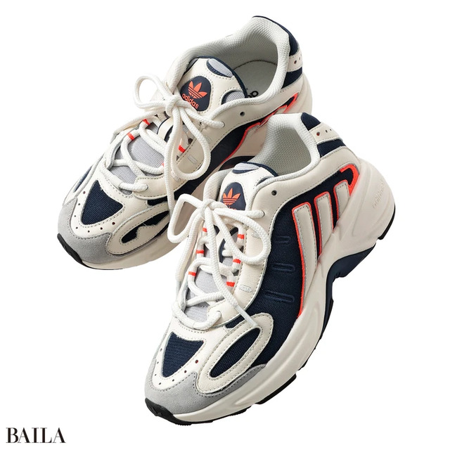 写真 (107枚目) - [大人に似合う人気スニーカー110選]白、黒、グレー…カラー別に一挙公開！ - LOCARI（ロカリ）