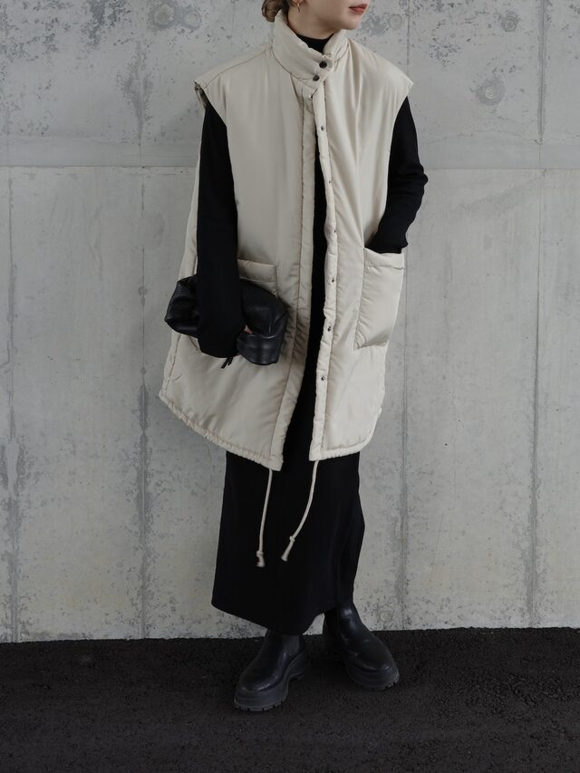 写真 (1枚目) - 【30代レディース秋服2024】今日から真似できる「洗練コーデ＆おすすめブランド」特集 - LOCARI（ロカリ）