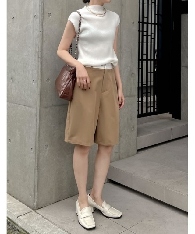 写真 (10枚目) - 40代が垢抜ける！カジュアルコーデをおしゃれに見せる方法 - LOCARI（ロカリ） - LOCARI（ロカリ）