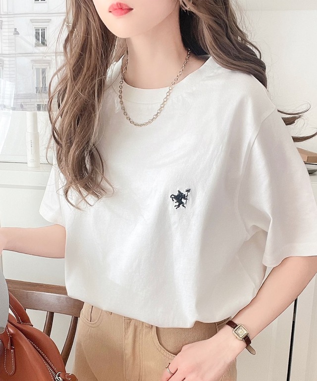 写真 (23枚目) - 40代が垢抜ける！カジュアルコーデをおしゃれに見せる方法 - LOCARI（ロカリ） - LOCARI（ロカリ）