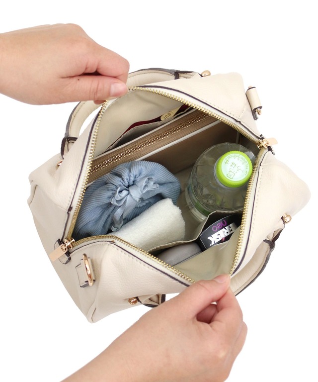 写真 (5枚目) - ボストンバッグが今っぽい！30・40代に似合う高見えバッグ9選 - LOCARI（ロカリ） - LOCARI（ロカリ）