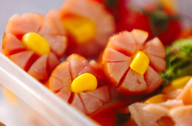 写真 (17枚目) - 簡単なのに華やかな「運動会のお弁当レシピ」17選♡彩りのアクセントで見栄えUP - - LOCARI（ロカリ）