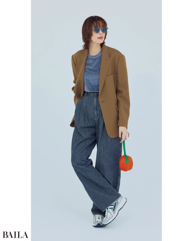 写真 (28枚目) - [2024最新ジャケットコーデ35選]ネイビー、ブラウン、グレー…色別に正解コーデを指南 - LOCARI（ロカリ）