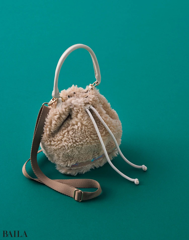 写真 (8枚目) - [秋の注目ファッション11選]グッチのバッグから辺見えみりが手がけるブランドのパンツまで - LOCARI（ロカリ）