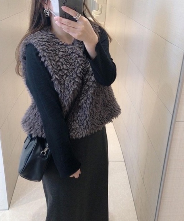 写真 (9枚目) - どっちも欲しくなる！AMELYの"クジャクニットVSひつじベスト"大特集！ - LOCARI（ロカリ）