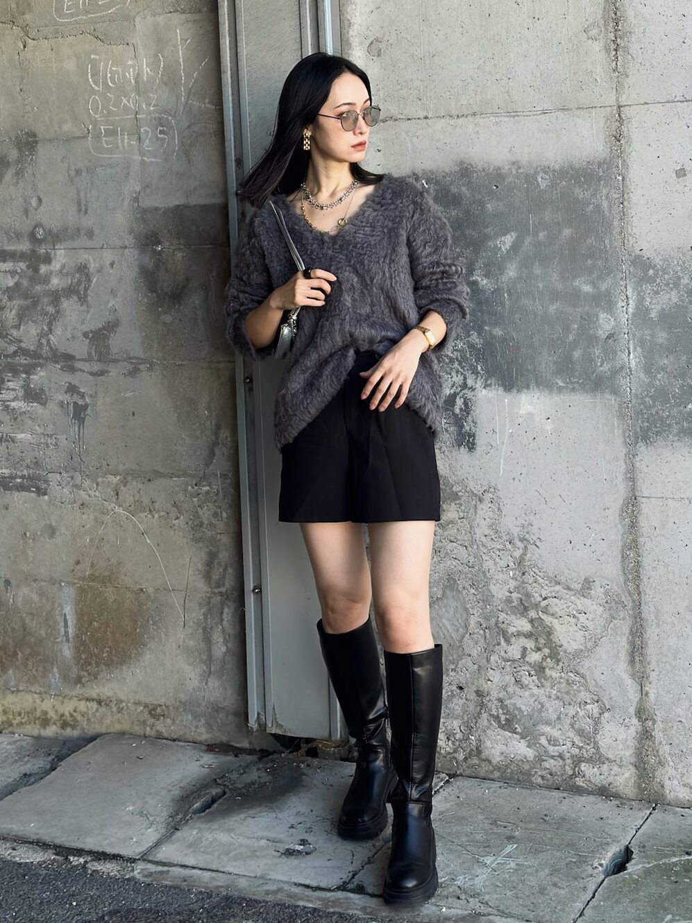 写真 (10枚目) - 秋の「バッグ＆小物」コーデ11選！プラスワンするだけでたちまち上品に♡ - LOCARI（ロカリ）