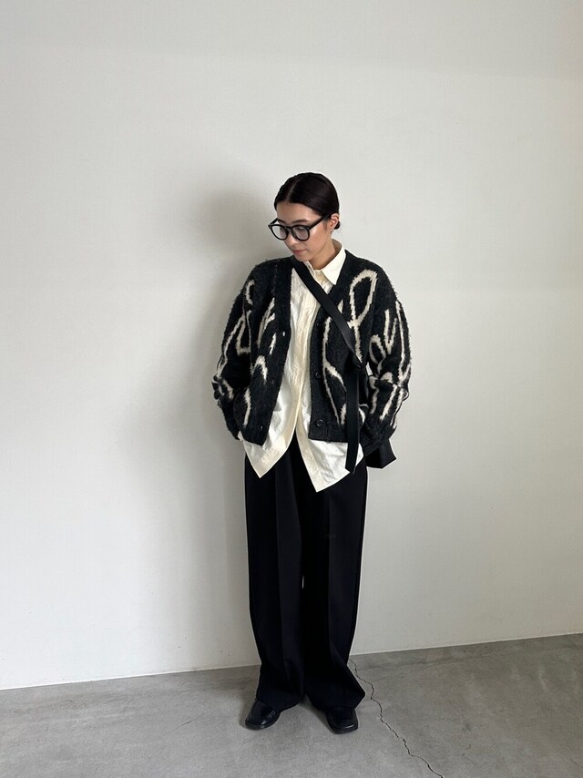 写真 (8枚目) - NEXTトレンドくるかも！「ライン柄ニット＆カーディガン」12選 - LOCARI（ロカリ）