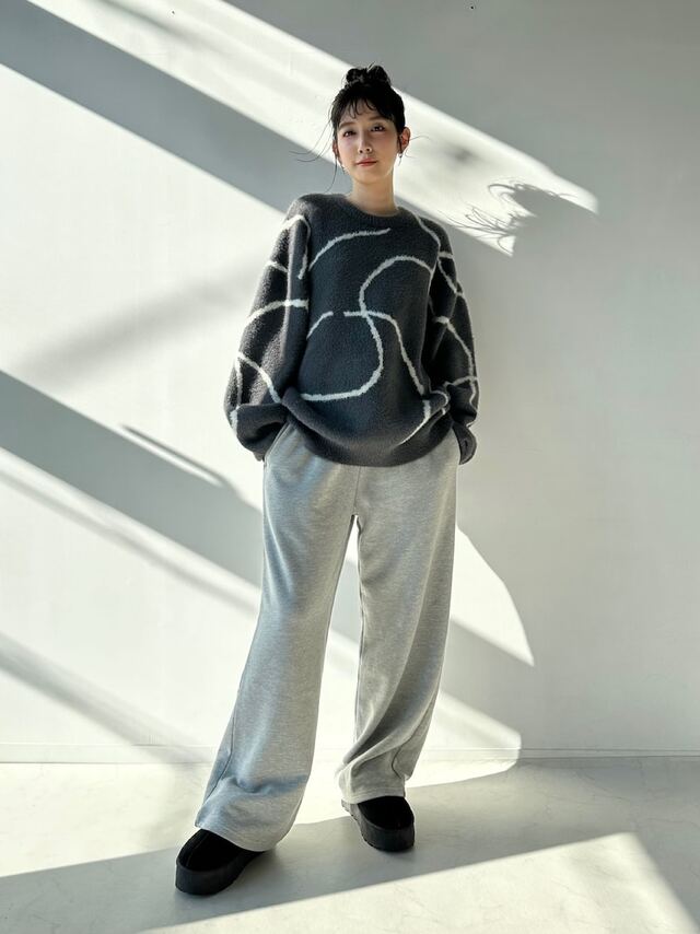 写真 (9枚目) - NEXTトレンドくるかも！「ライン柄ニット＆カーディガン」12選 - LOCARI（ロカリ）