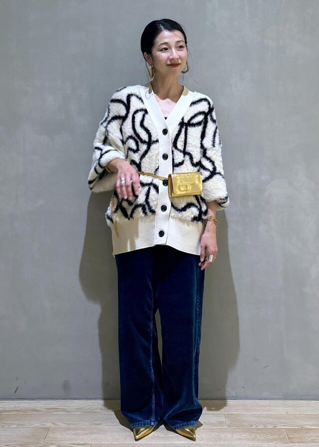 写真 (10枚目) - NEXTトレンドくるかも！「ライン柄ニット＆カーディガン」12選 - LOCARI（ロカリ）