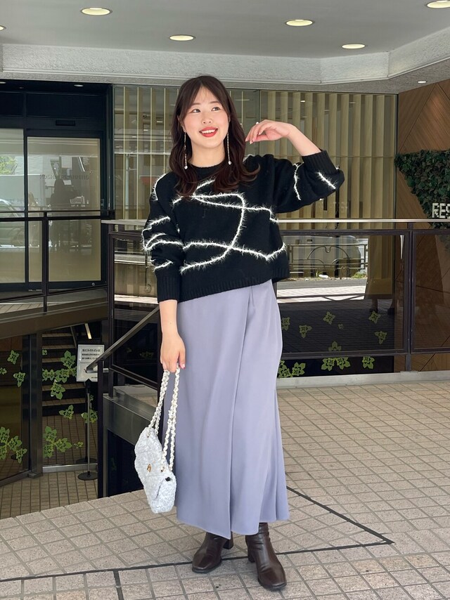 写真 (14枚目) - NEXTトレンドくるかも！「ライン柄ニット＆カーディガン」12選 - LOCARI（ロカリ）