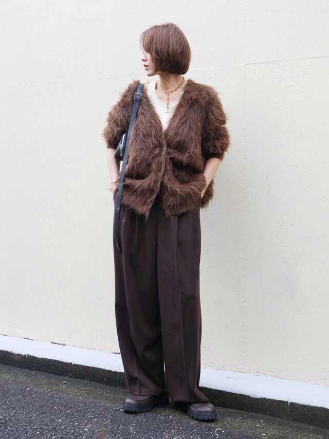 写真 (23枚目) - 【2024最新】最旬カラー「ブラウンパンツコーデ」23選｜合う色＆種類別のお手本コーデ - LOCARI（ロカリ）
