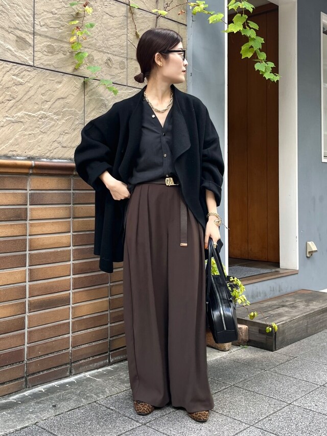 写真 (11枚目) - 【2024最新】最旬カラー「ブラウンパンツコーデ」23選｜合う色＆種類別のお手本コーデ - LOCARI（ロカリ）