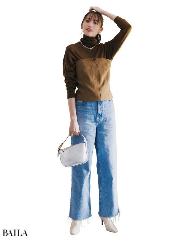 写真 (6枚目) - [ブラウン派着回しの配色まとめ]好印象な白×ブラウン、奥行きが生まれる濃淡コーデ - LOCARI（ロカリ）