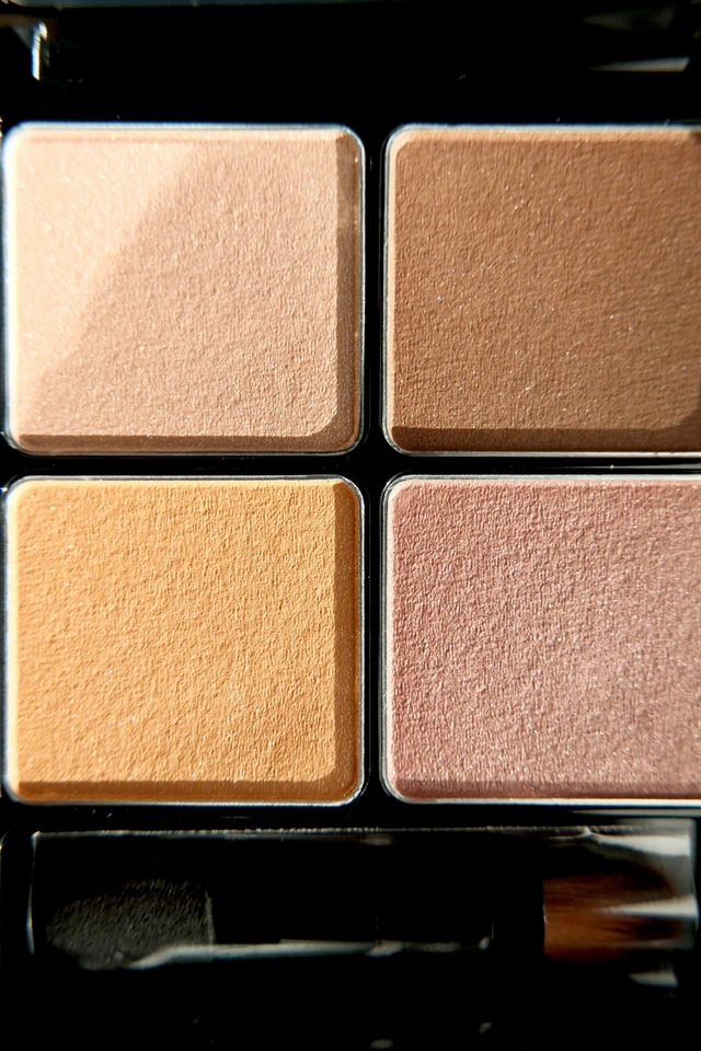 写真 (2枚目) - 限定発売！[&be]パレットアイシャドウ新色&川口春奈ちゃんコラボ第3弾 - LOCARI（ロカリ）