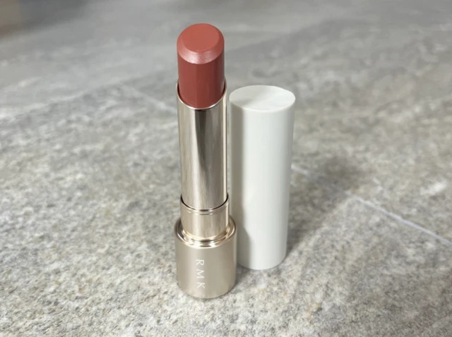 写真 (20枚目) - 田中みな実さんの愛用「リップ」13選をご紹介！カネボウ、RMK、オバジetc. - LOCARI（ロカリ）