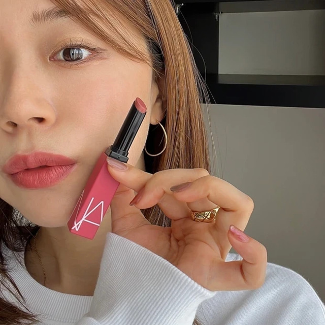 写真 (30枚目) - 田中みな実さんの愛用「リップ」13選をご紹介！カネボウ、RMK、オバジetc. - LOCARI（ロカリ）