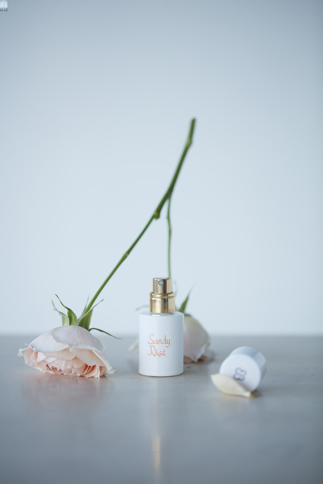 写真 (3枚目) - 2025年は新しい香りを纏って♡LOCARI的おすすめの新作香水3選 - LOCARI（ロカリ）